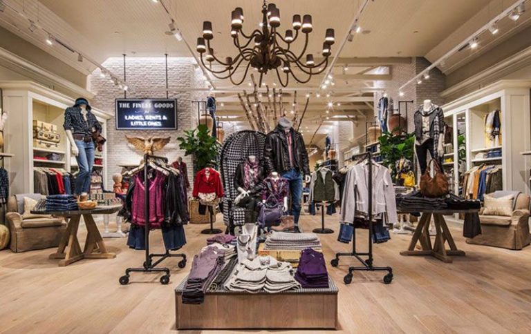 9 Retail Store Layouts & Tips for Designing Your Floor Plan