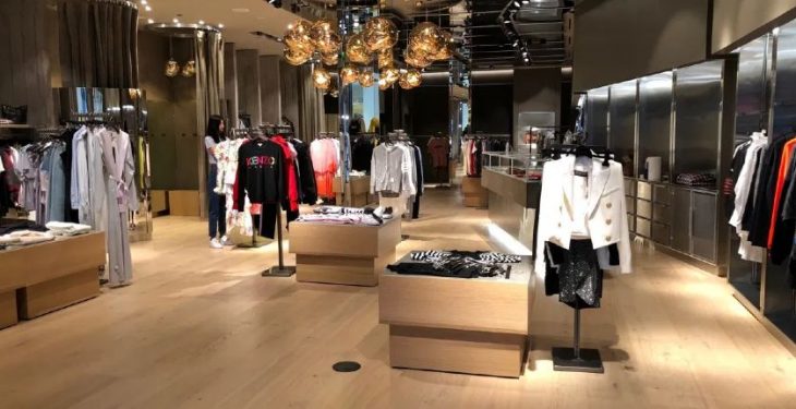 9 Retail Store Layouts & Tips for Designing Your Floor Plan