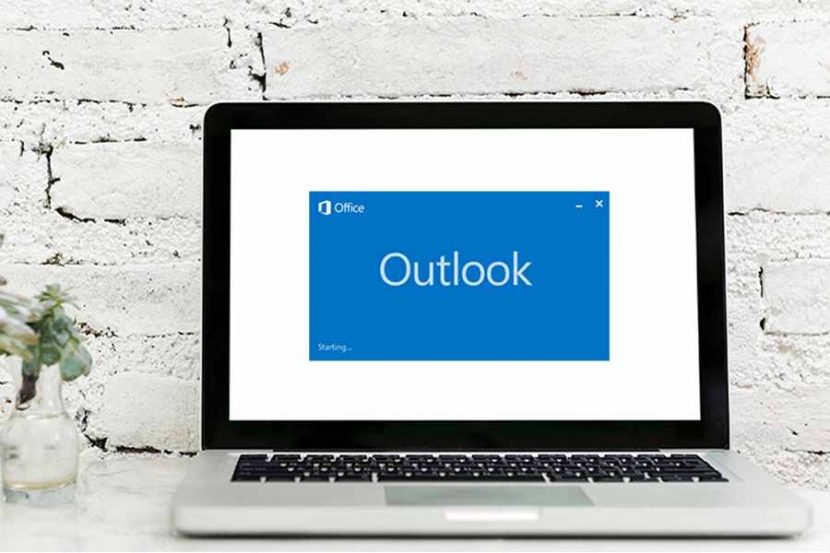 How to Set Up Outlook Business Email in 4 Easy Steps