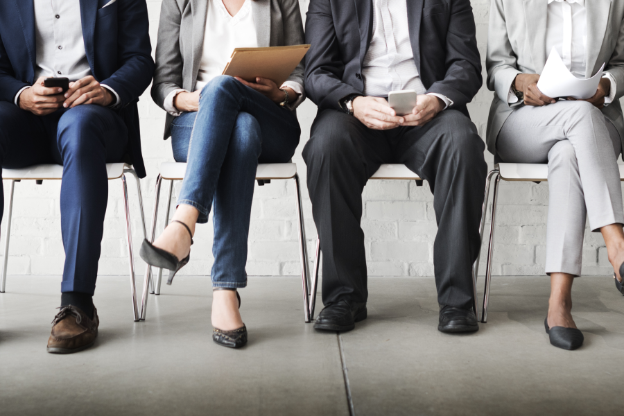 How to Hire Employees in 7 Steps [+ Free Checklist]