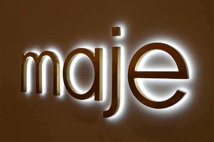 How to Choose a Storefront Sign for Your Small Business in 6 Steps