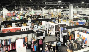 How to Sell Wholesale to Retailers Online in 7 Steps