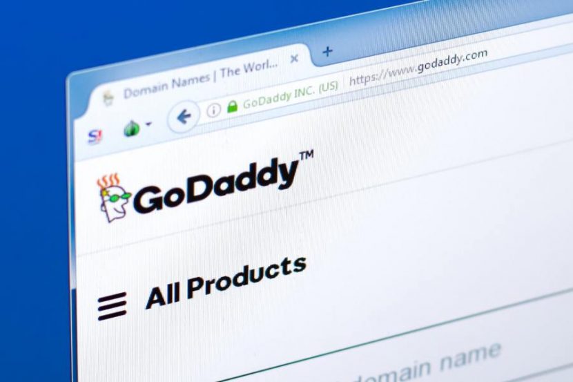 8 Best GoDaddy Alternatives for Small Business Web Hosting