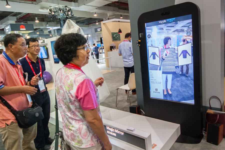 Virtual Fitting Room Retailers Guide With Examples Virtual Fitting Room Retailers Guide With Examples