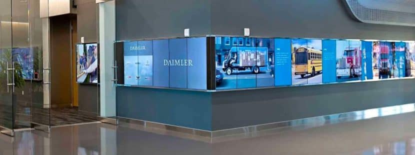 How to Choose a Storefront Sign for Your Small Business in 6 Steps