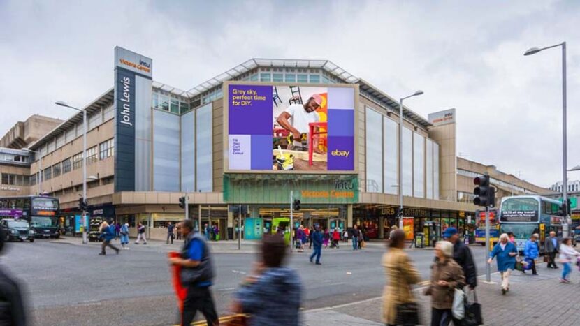 How Much Does a Billboard Cost (+ Pricing & Ad Tips for 2024)