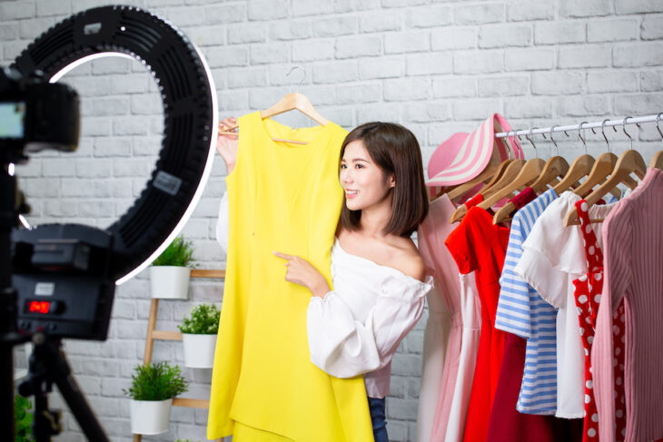 What Is Livestream Shopping? Retailers’ Guide to Live Commerce