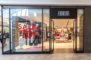 20+ Tips & Ideas for Your Retail Store Window Displays