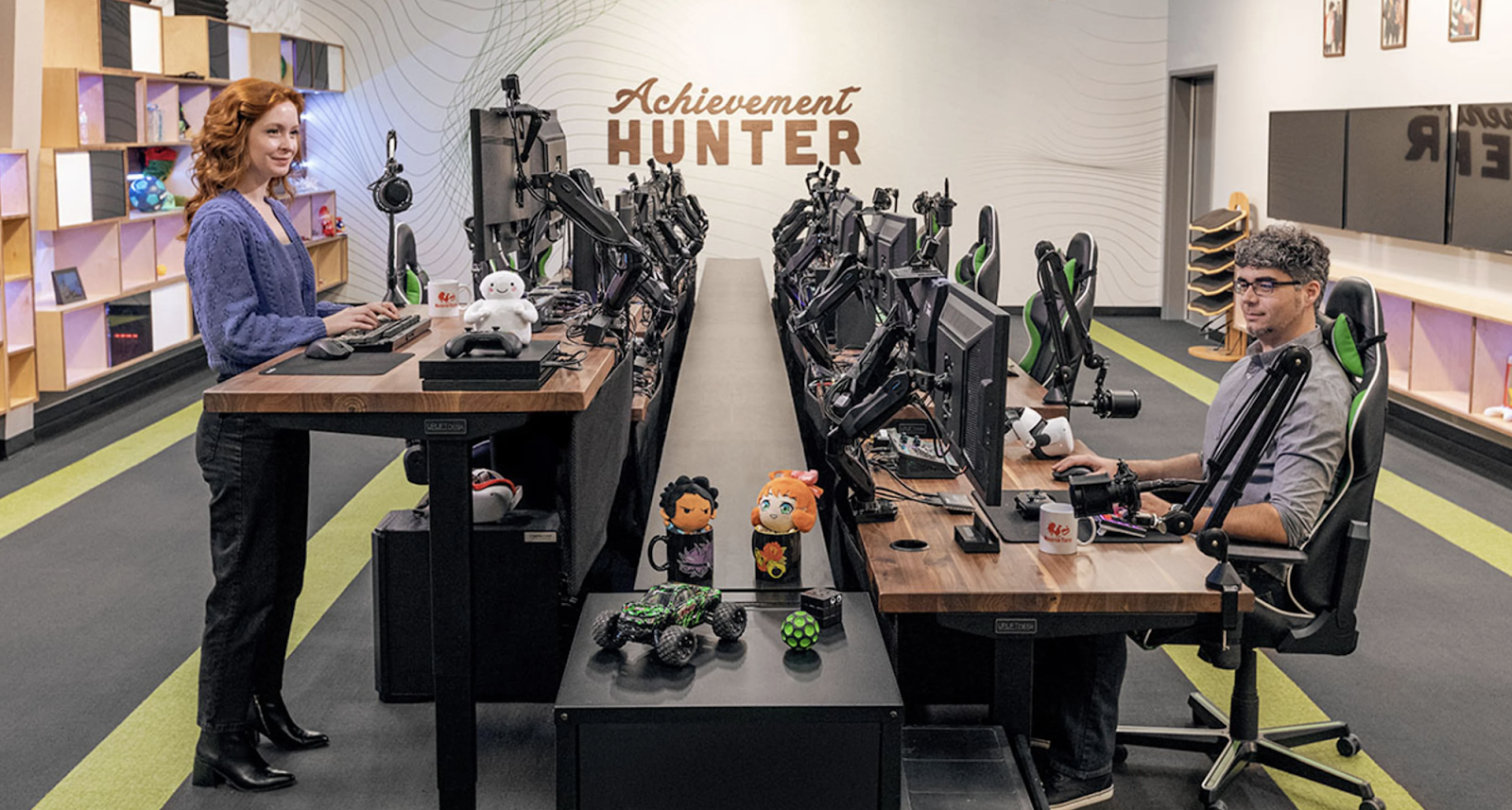 27 Best Office Gadgets to Drive Productivity & Wellness in 2025